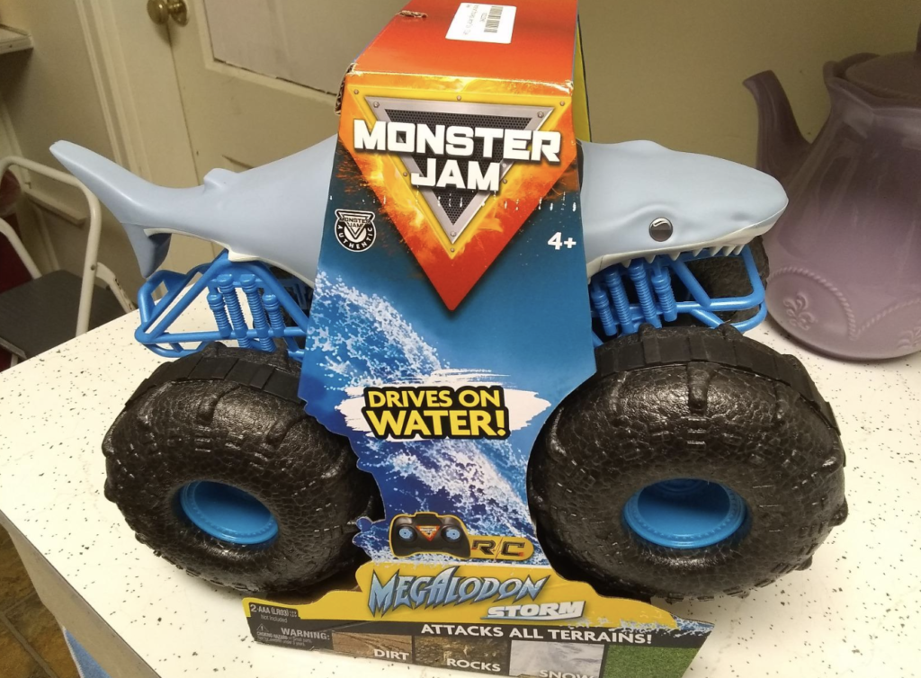 TheToyz Expert Review - Megalodon Monster Jam - The Toyz