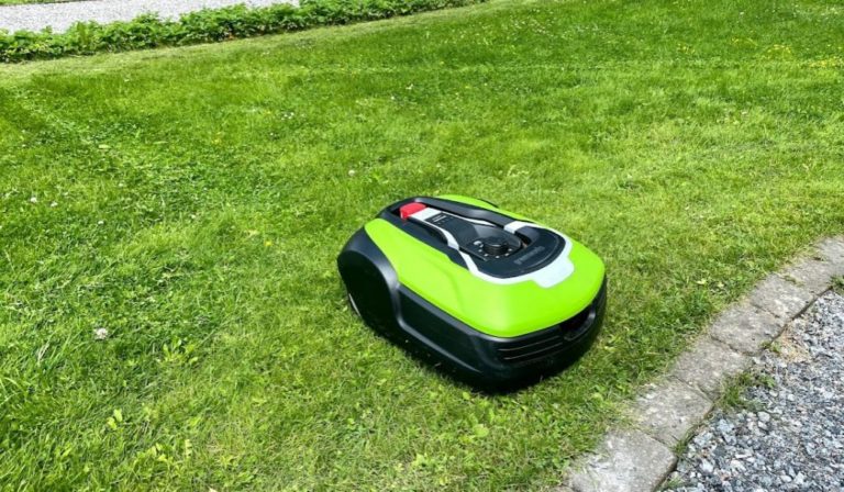 6 Best Remote Control Lawn Mowers of 2025 - The Toyz