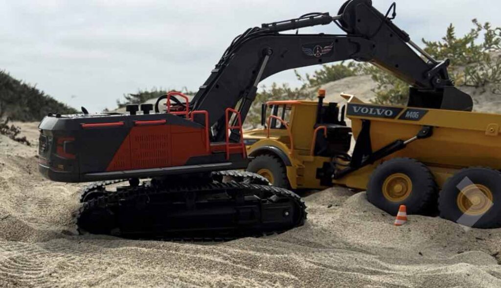 6 Best Hobby Grade RC Excavators of 2025 - The Toyz